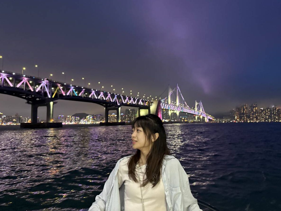 韓國｜釜山鑽石灣遊艇｜從海上眺望閃閃發亮的海岸城市與廣安大橋、遊艇預約教學、Diamond Bay – 李佳-三萬個小日子